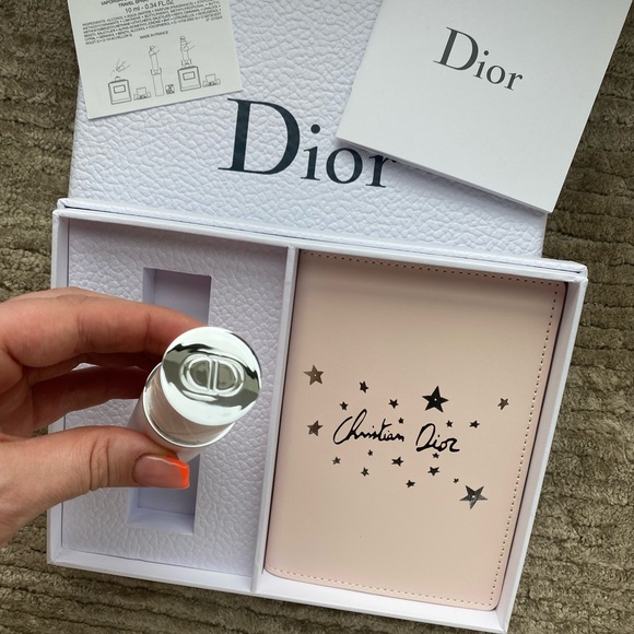 Dior | Bags | Dior Travel Set Nwt Miss Dior Eau De Toilette Refillable ...